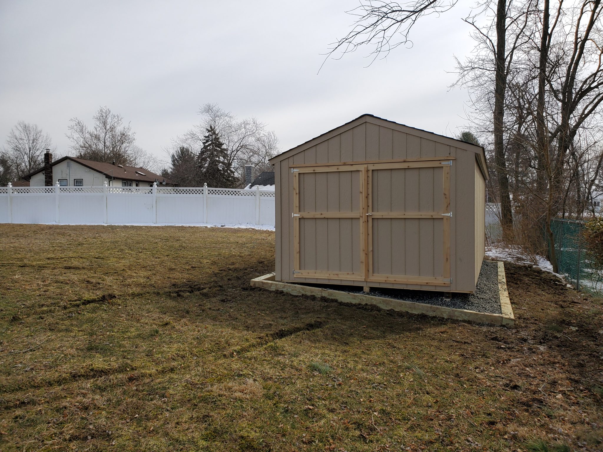 More examples of unlevel sites – KEMPTON SHEDS